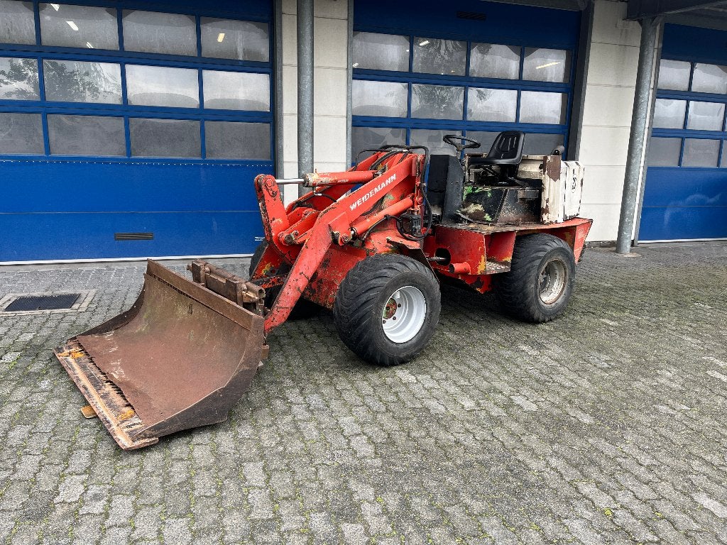 ② Weidemann 3002 D/M Shovel / Loader — Machines & Construction | Grues ...