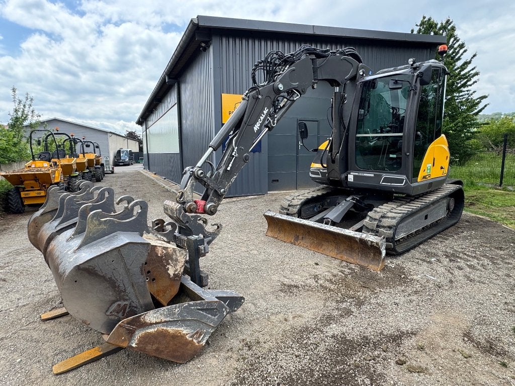 ② MECALAC 8MCR - Année 2023 - 1300 heures — Machines & Construction ...