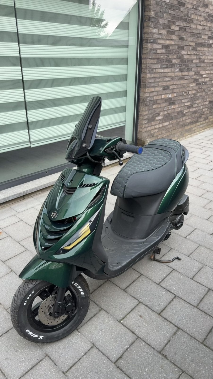 ② Piaggio zip 50cc 4t (m2406807027) — Scooters | Piaggio — 2dehands