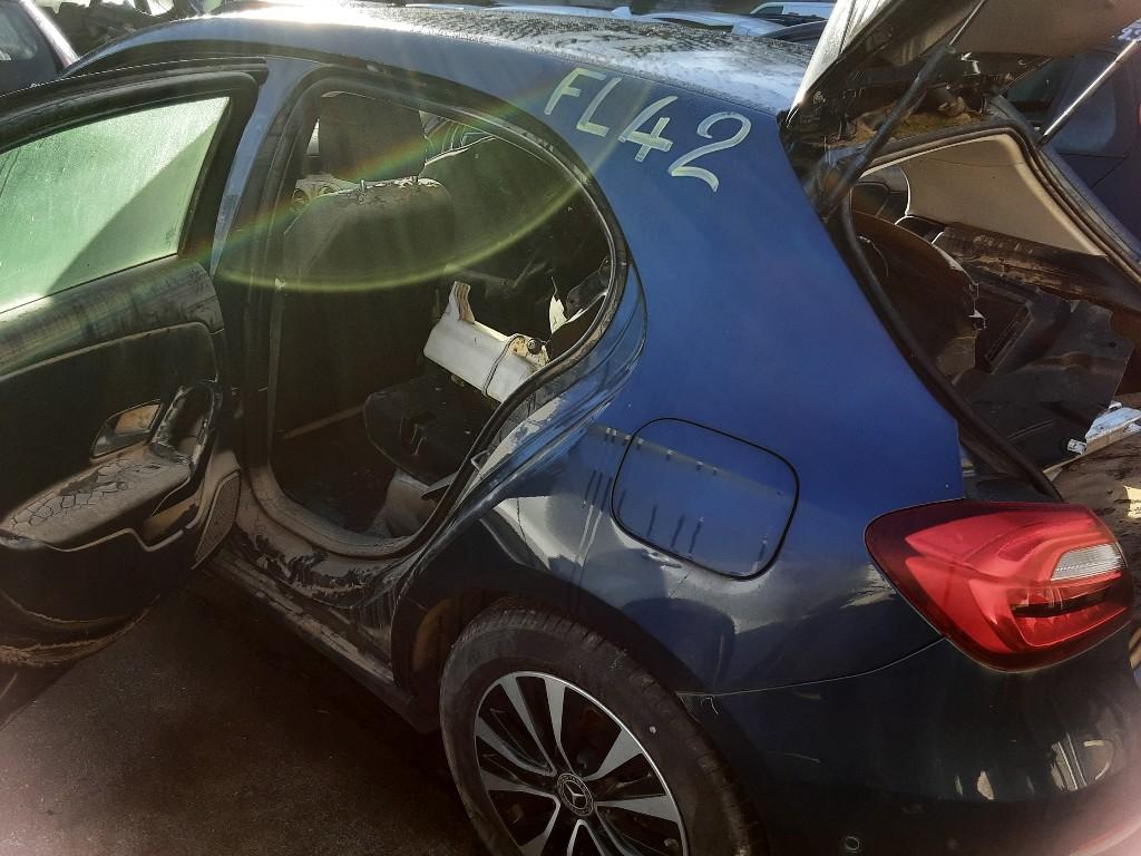 ② SPATBORD LINKS ACHTER Mercedes-Benz A (177.0) — Carrosserie — 2dehands