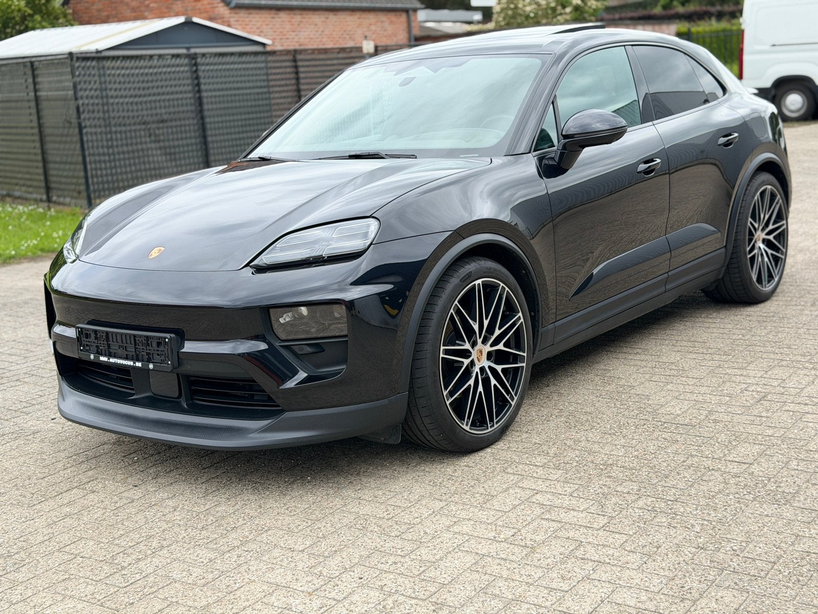 ② Porsche Macan 4 EV |PANO|360|Headup|Full Optie. BTW WAGEN!! — Porsche ...