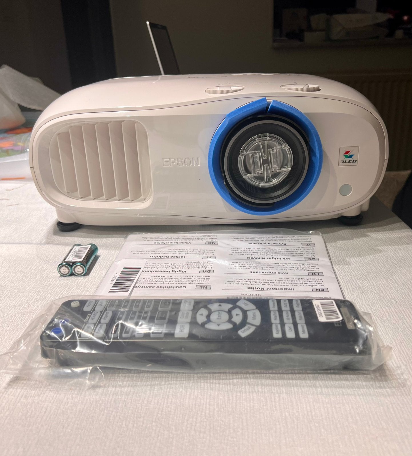 ② Epson EH TW7000 - 4K Beamer - 3000 lumen — Projecteurs vidéo — 2ememain