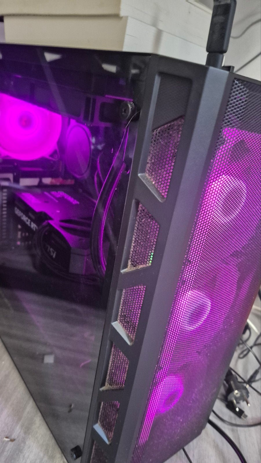 ② Pc gamer Rtx 5070 - i7 14700 — Desktop Pc's — 2dehands