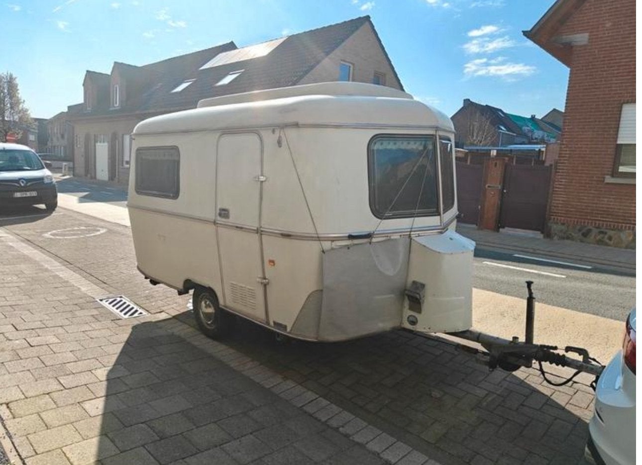 ② Caravane ERIBA PAN Touring 690 kg sans inspection/assurance ...