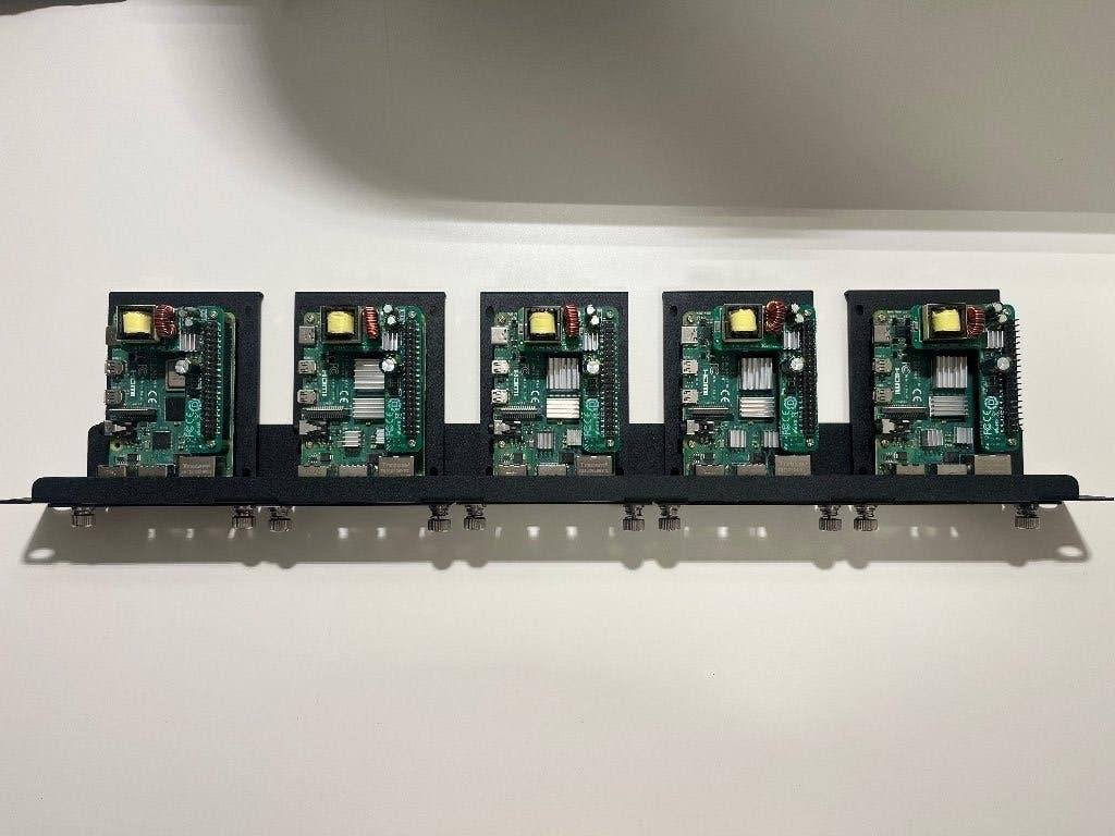 ② Complete Raspberry Pi 4B Cluster — 5 nodes, rack-ready — Elektronica ...