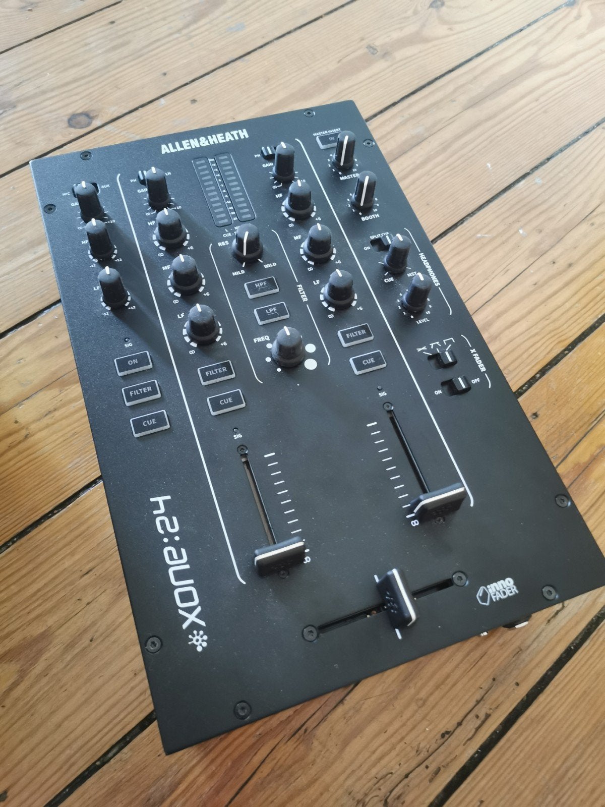 ② Allen&Heath Xone24 mixer — Mengpanelen — 2dehands
