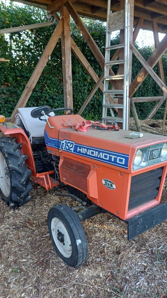 ② Micro-tracteur Hinomoto E152 et broyeur à fléaux — Agriculture ...