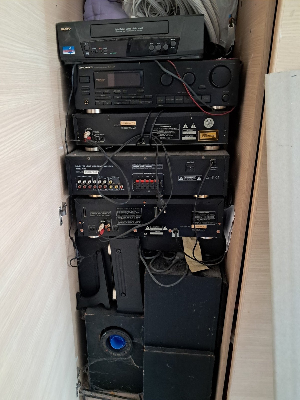 ② Vintage Pioneer & Sanyo Hifi-set met Speakers Jaren '90 — Desktop Pc ...