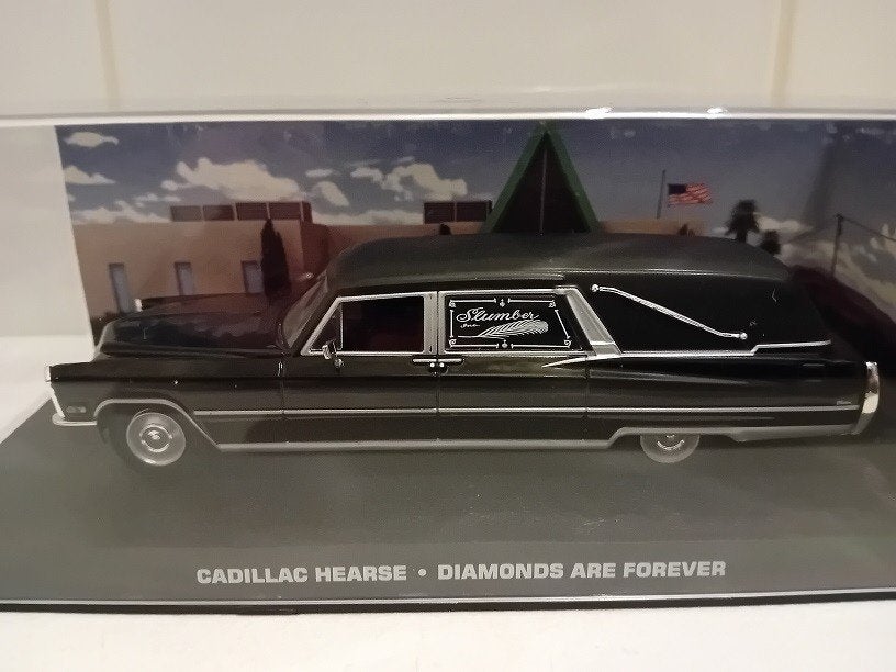 ② James Bond Cadillac Hearse (m2406375843) — Modelauto's | 1:43 — 2dehands