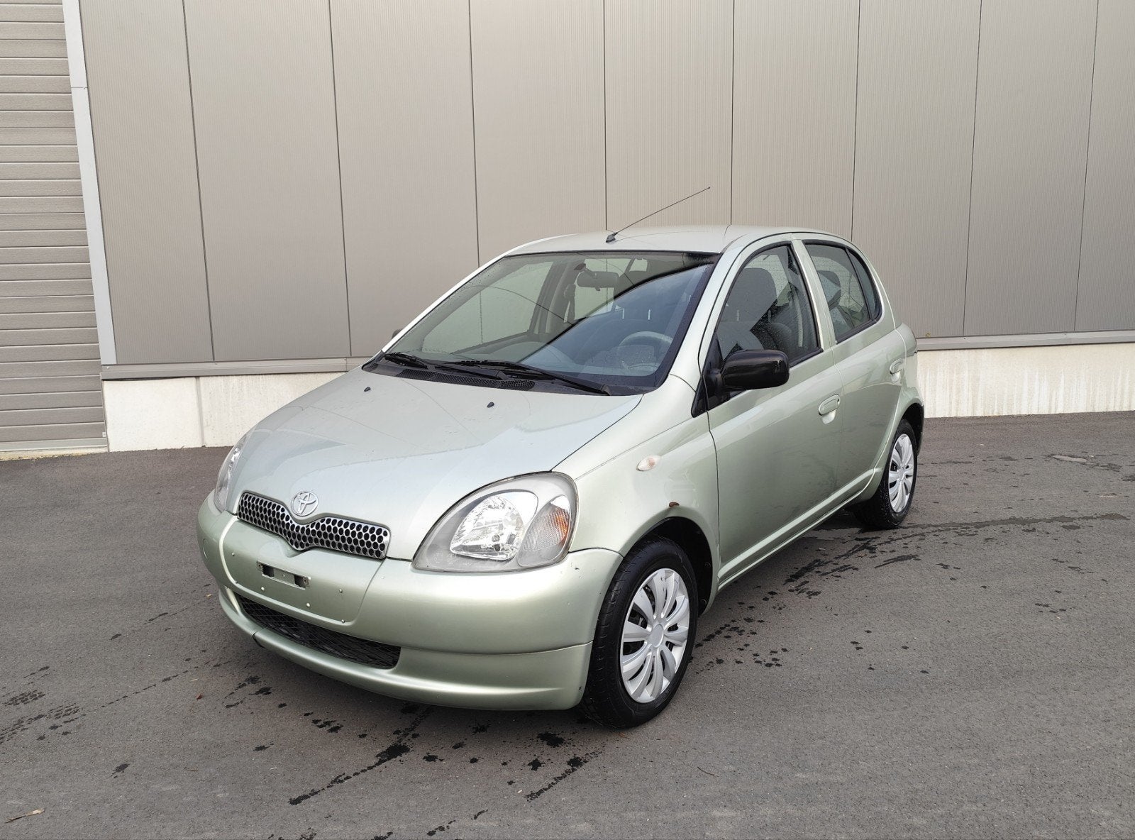 ② Toyota yaris 1.3 benzine —automaat— — Toyota — 2dehands