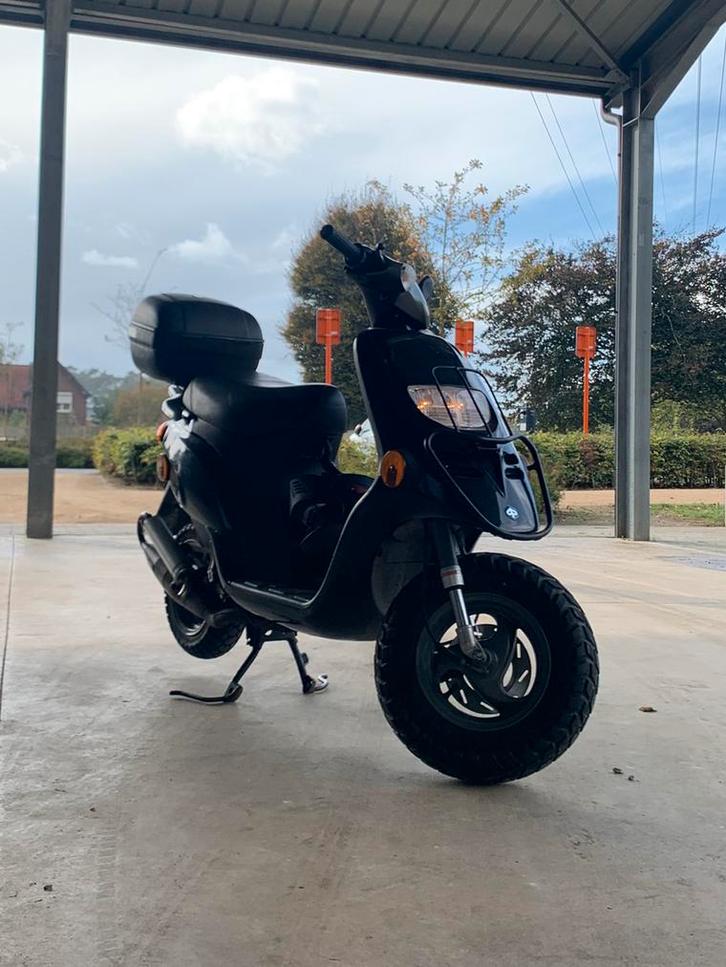 ② Piaggio Typhoon 70cc A klasse — Scooters | Piaggio — 2dehands