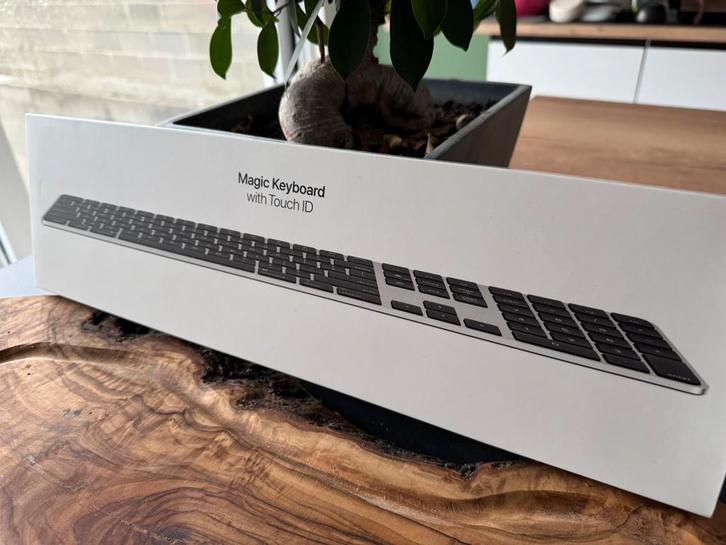 ② Apple Magic Keyboard avec Touch ID — Barres de son — 2ememain