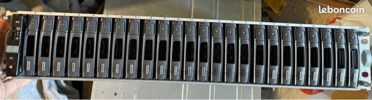 ② NAS Baie de stockage 20 x 400Go SSD — Harde schijven — 2dehands