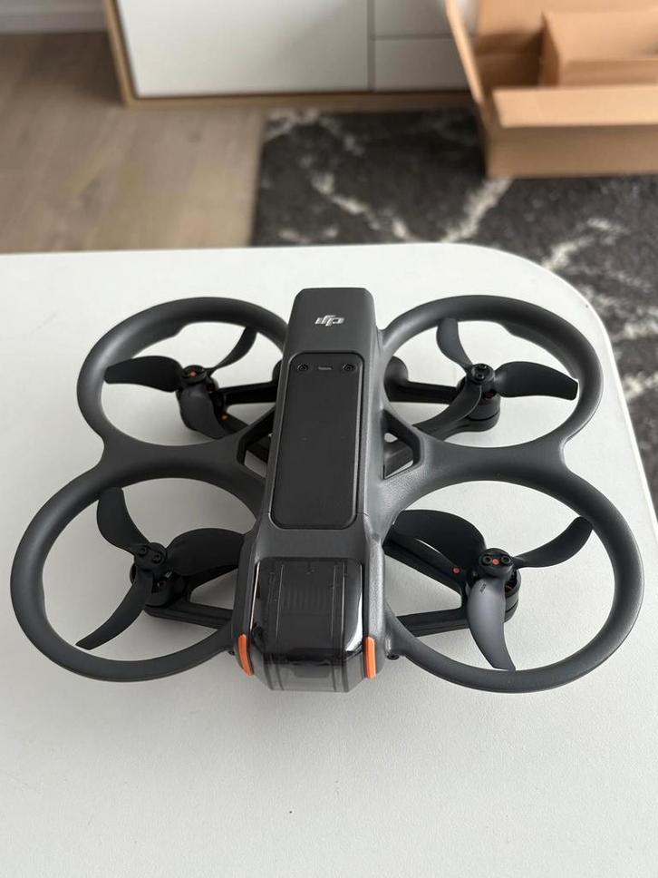 ② Drone (DJI Avata 2 Fly More Combo) + FPV controller — Drones — 2dehands