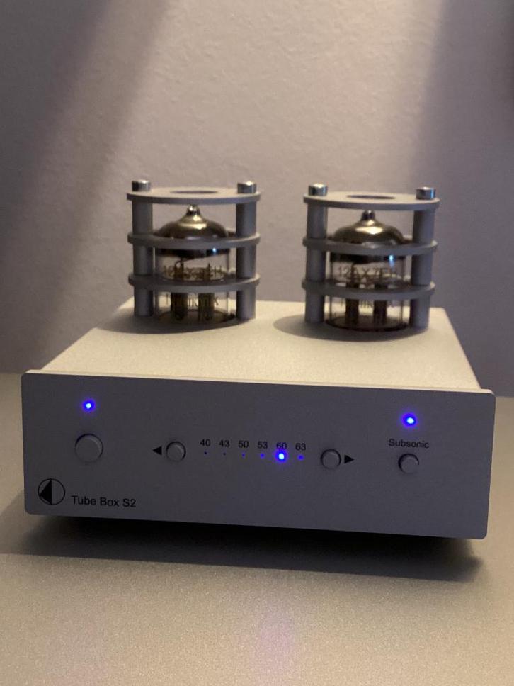 ② Préamplificateur Pro-Ject Tube Box S2 argent — Versterkers en ...