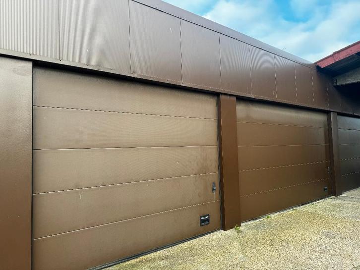 ② sectionale poort - Assa Ablou - nog 3 stuks beschikbaar — Fenêtres ...