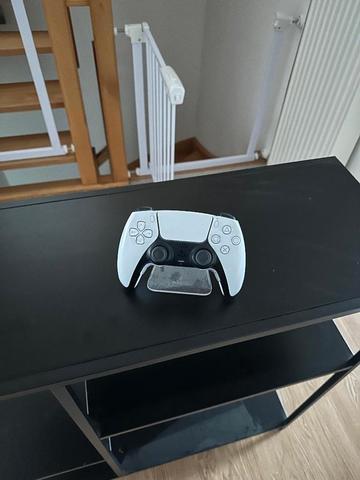 ② manette ps5 + support — Spelcomputers | Sony PlayStation 5 — 2dehands