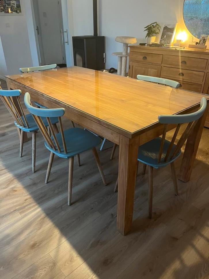 ② Table teck et plaque vitrée sur lesire posée dessus — Tafels ...