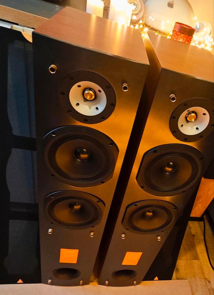 ② Colonnes TRIANGLE Heliade ES — Luidsprekerboxen — 2dehands