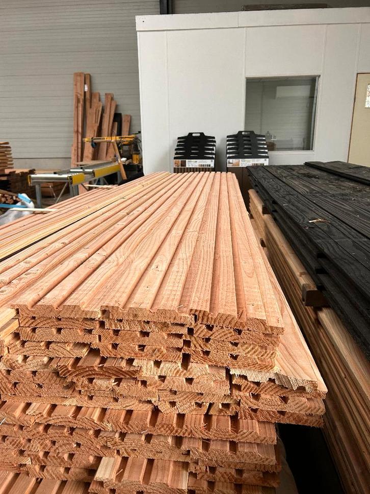 ② Douglas Rhombusprofielplank triple 2.1x14x250/300/400 cm — Poteaux ...