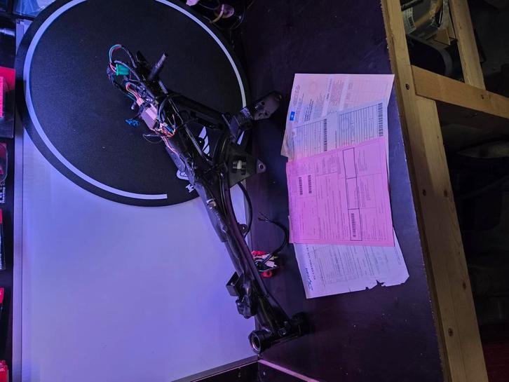 ② Skyteam 125cc kader met papieren — Brommeronderdelen | Algemeen ...