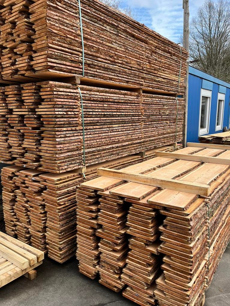 ② Lariks boomplanken, schaaldelen, schorsplanken. — Hout en Planken ...