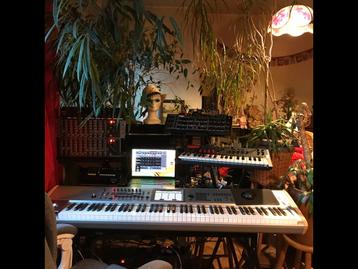 ② KORG KRONOS 2 TITANIUM 88 WAANZINNIGE PRIJS! — Synthesizers — 2dehands