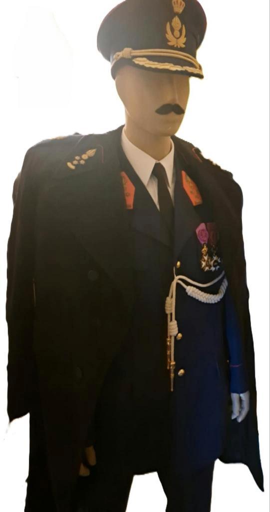 ② Tenue colonel ancienne gendarmerie belge — Objets militaires ...