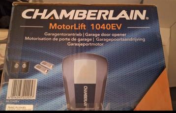 ② Negen!! ML1040EV-Smart garagedeurmotor CHAMBERLAIN — Hang- en ...
