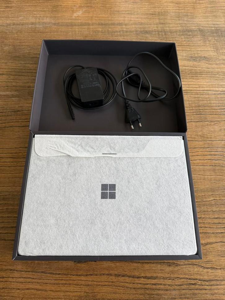 ② Microsoft Surface Pro Copilot+ PC Snapdragon X Plus / 16GB — Windows ...
