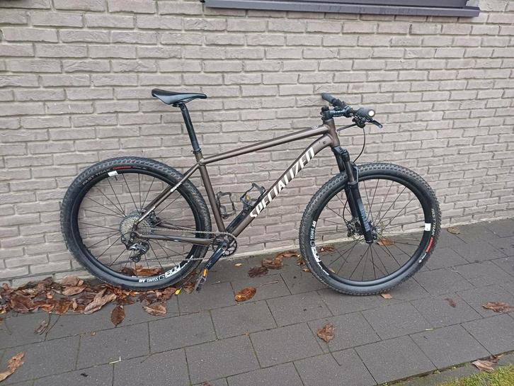 ② Specialized rockhopper XL (lengte 1m80/1m90) — Vélos | VTT ...