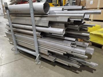 ② INOX ronde buizen - vierkant / rechthoekige kokers - buizen — Metalen — 2dehands