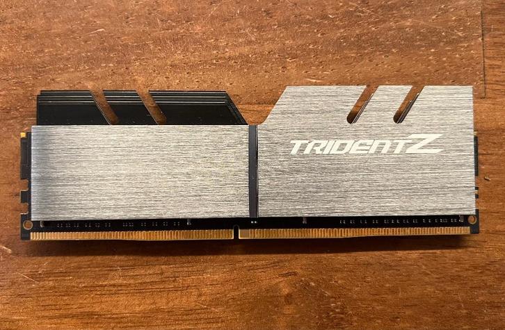 ② G Skill Trident Z 2x16Gb DDR4 3200 CL14 (F4-3200C14Q) — Mémoire RAM ...