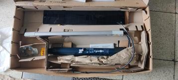 ② Somfy RS100 Solar io 15/12 Kit - Volledig Nieuw in Doos — Volets ...
