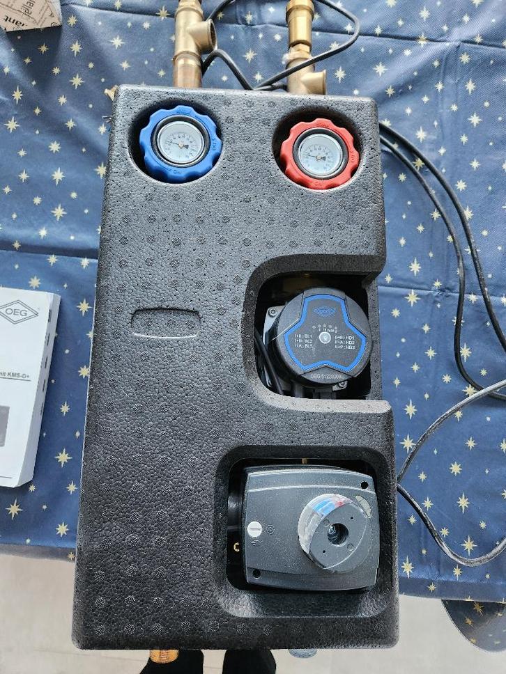 ② OEG Pompgroep met gemengd circuit en mengeraandrijving — Chauffage ...