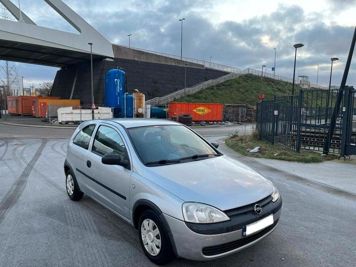 ② Opel Corsa C 1.2i Benzine Gekeurd voor verkoop — Opel — 2ememain