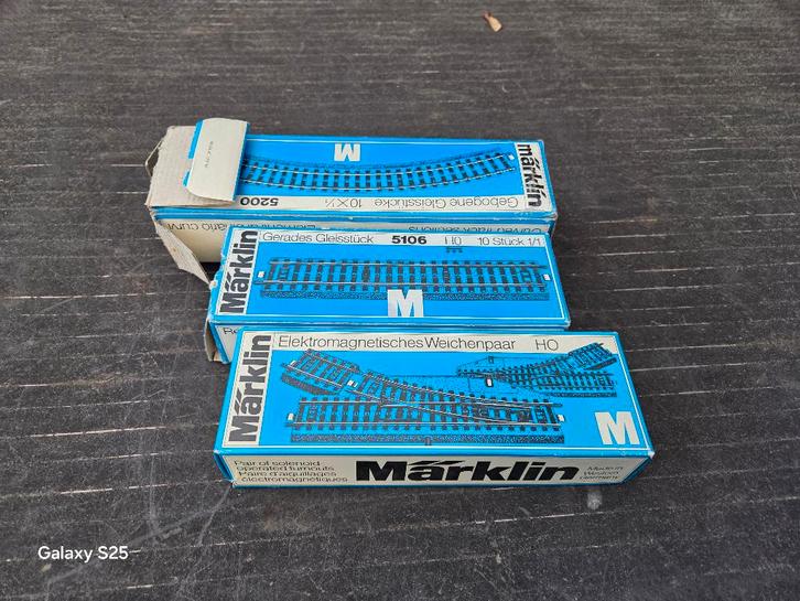 ② LOT DE RAILS MÄRKLIN+2 AIGUILLAGE ELECTRIQUE NEUF MÄRKLIN ...