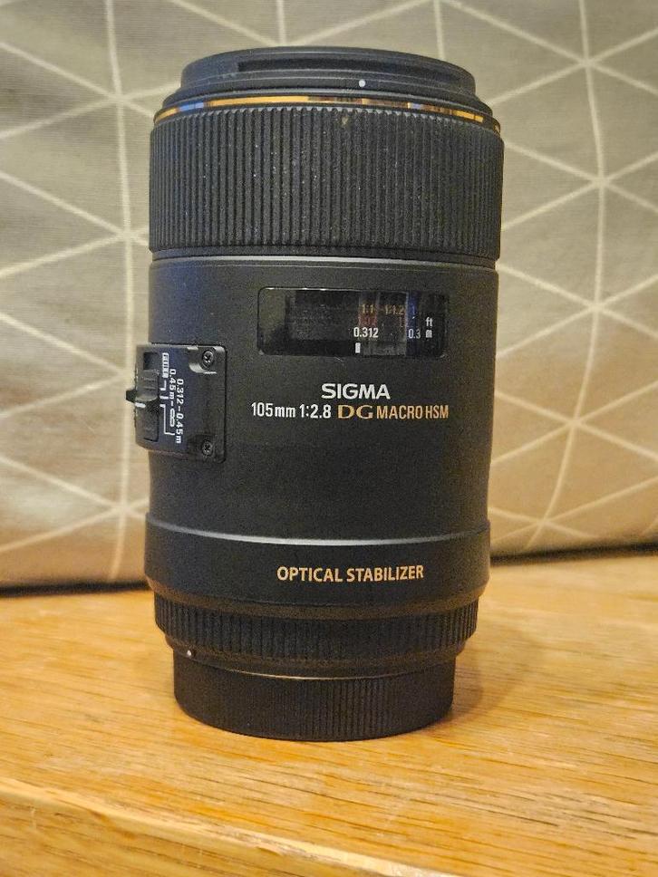 ② Sigma 105mm f/2.8 EX DG OS HSM Macro – Amper gebruikt — Photo ...
