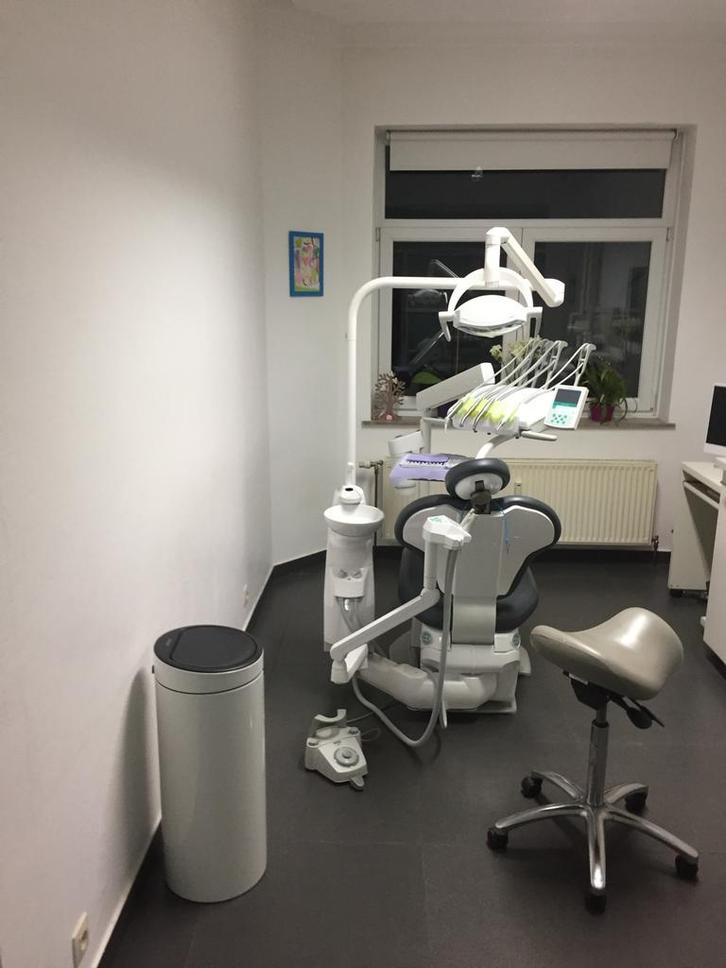 ② Cabinet dentaire à louer à Ganshoren — Appartementen en Studio's te ...