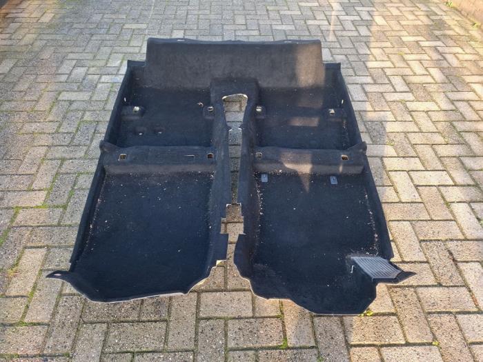 ② Vloerbedekking van een Kia XCeed — Interieur en Bekleding — 2dehands