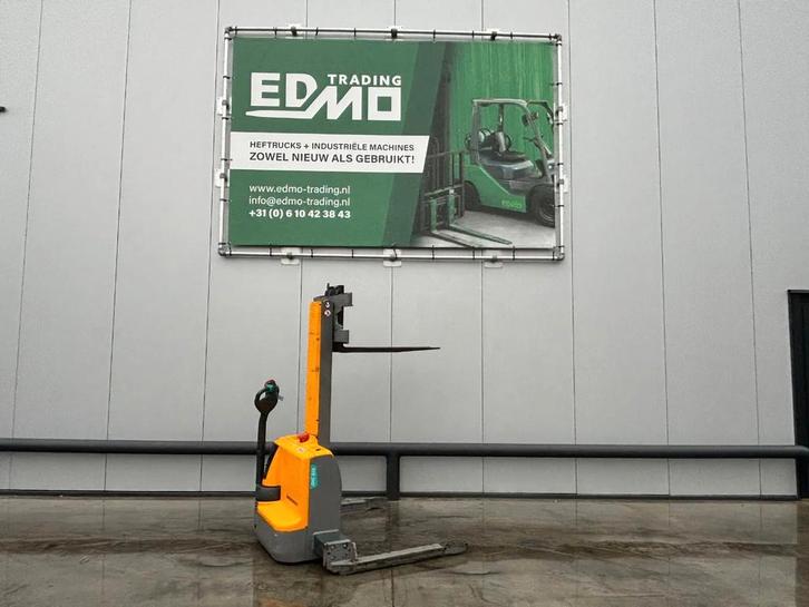 ② Jungheinrich Stapelaar EMC B10 — Machines & Construction | Chariots ...