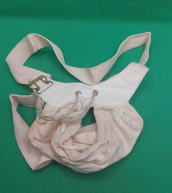 ② U.S WO2 Army SURGICAL SUSPENSORY JOCKSTRAP nr.3 — Militaria | Tweede ...