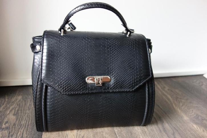 ② Sac "VEGAN" façon reptile noir "ALEXANDRA K" Env. compris — Tassen ...