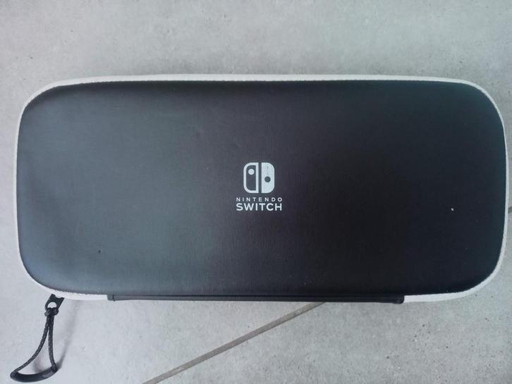 ② Nintendo switch oled 2,5 jaar oud in perfecte conditie — Consoles de ...