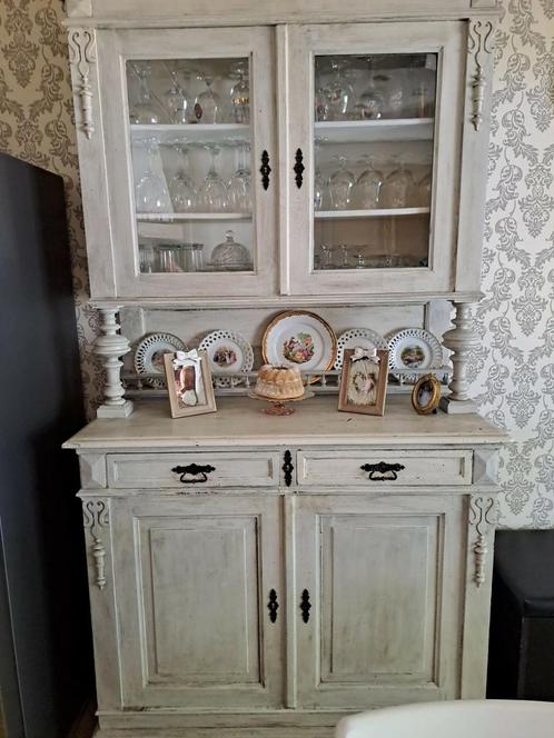 ② Mooie landelijke buffetkast — Kasten | Buffetkasten — 2dehands