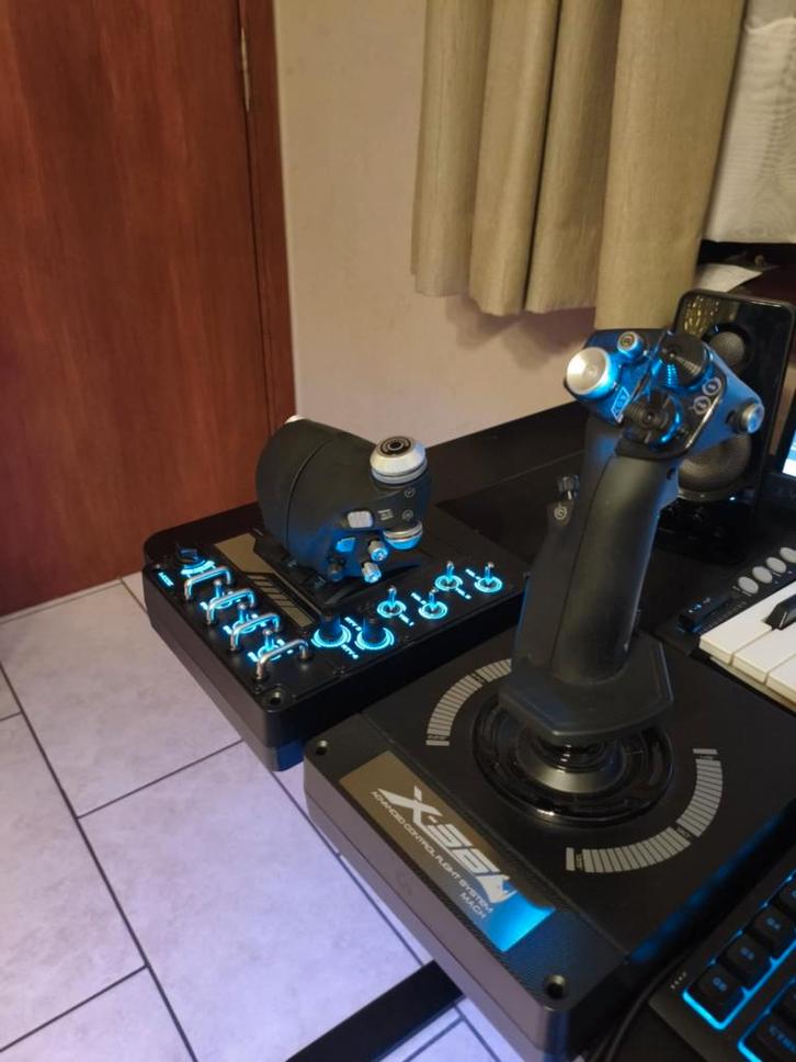 ② Logitech-G X56 H.O.T.A.S. 100 euro — Joysticks — 2dehands