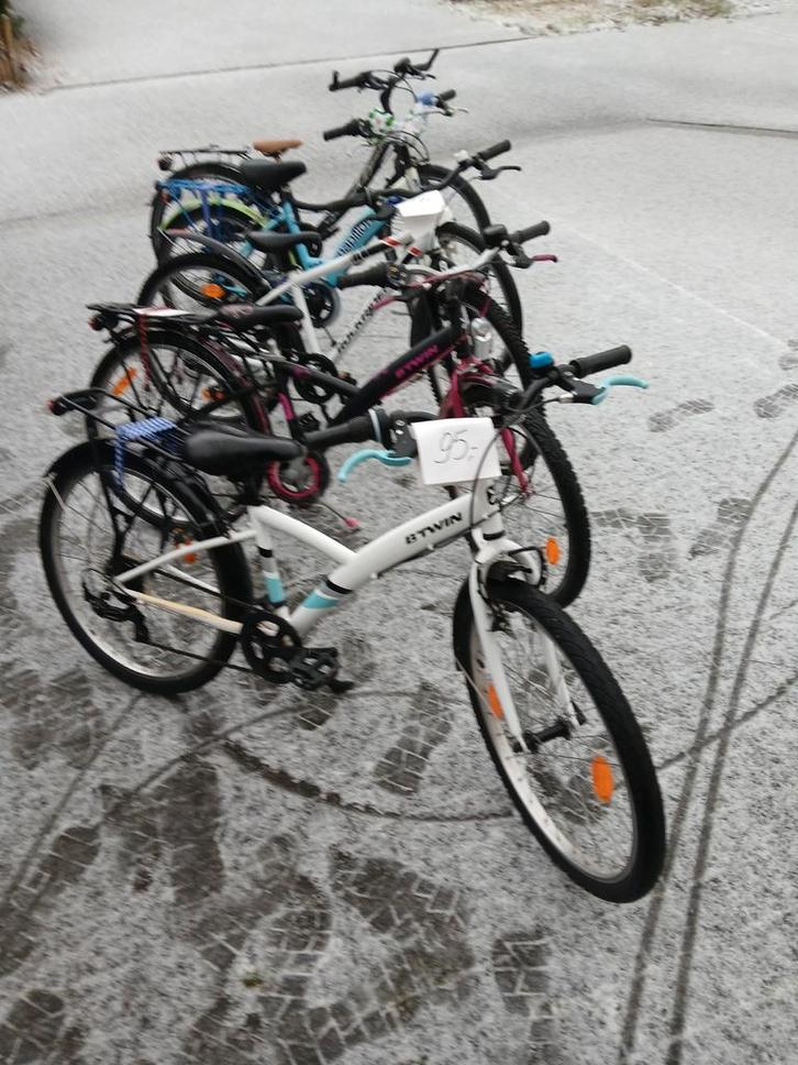 ② KINDERFIETSEN 24 INCH 8J-12J NIEUWSTAAT VANAF €90 — Fietsen | Tandems ...