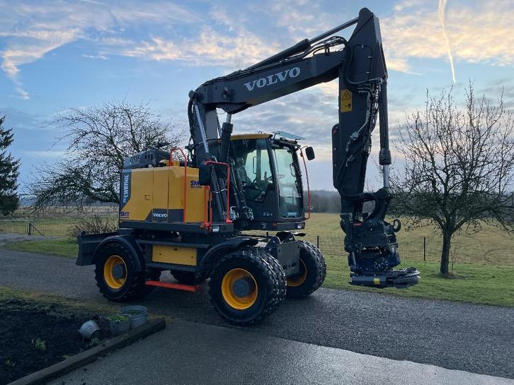 ② Volvo EWR150E - Pelleteuse à pneus avec Tiltrotator SMP MAC ...