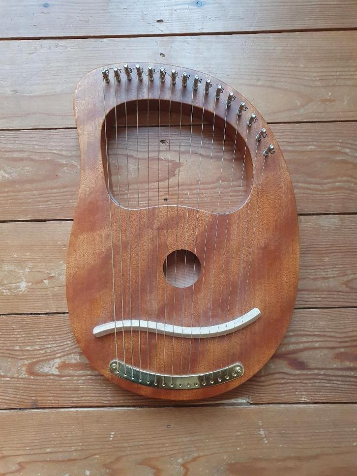 ② Thomann LH24B Lyre Harp 16 Strings — Snaarinstrumenten | Harpen ...