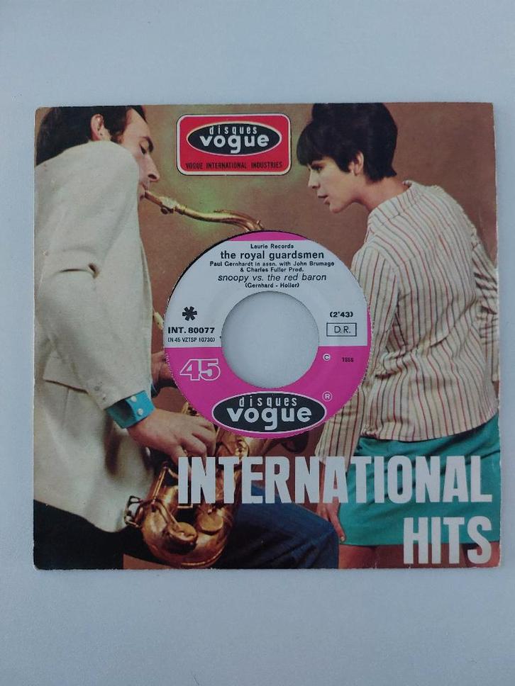 ② Royal Guardsmen - Snoopy Vs. The Red Baron/I Need You (1966 ...